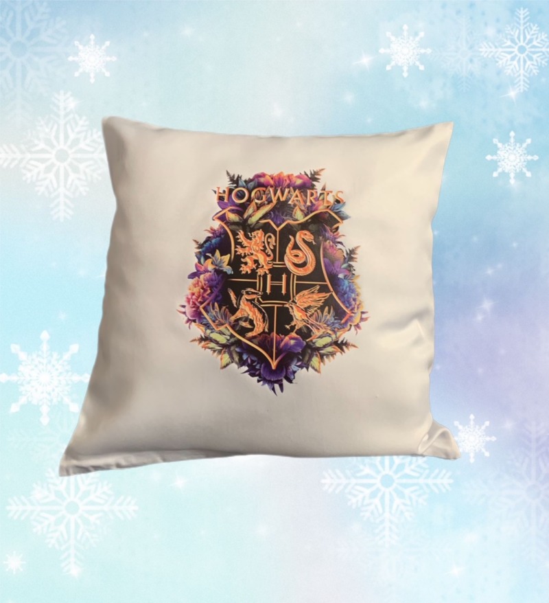 Cushion - Hogwarts Shield design ⋆ Spend With Us - Buy From a Bush Business