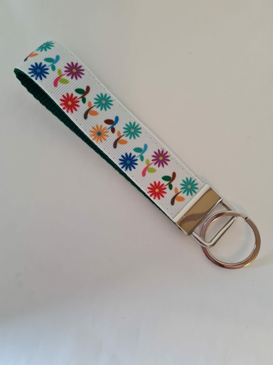 Flower print key fob wristlet ⋆ Spend With Us - Buy From a Bush Business