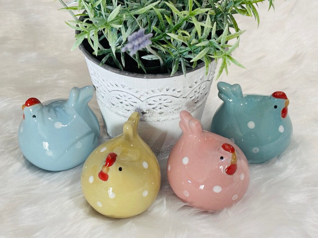 Ceramic Speckled Hens/Chickens in Assorted Colours ⋆ Spend With Us ...