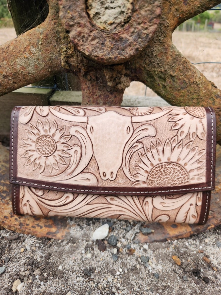 Faye Tooled purse. ⋆ Spend With Us - Buy From a Bush Business