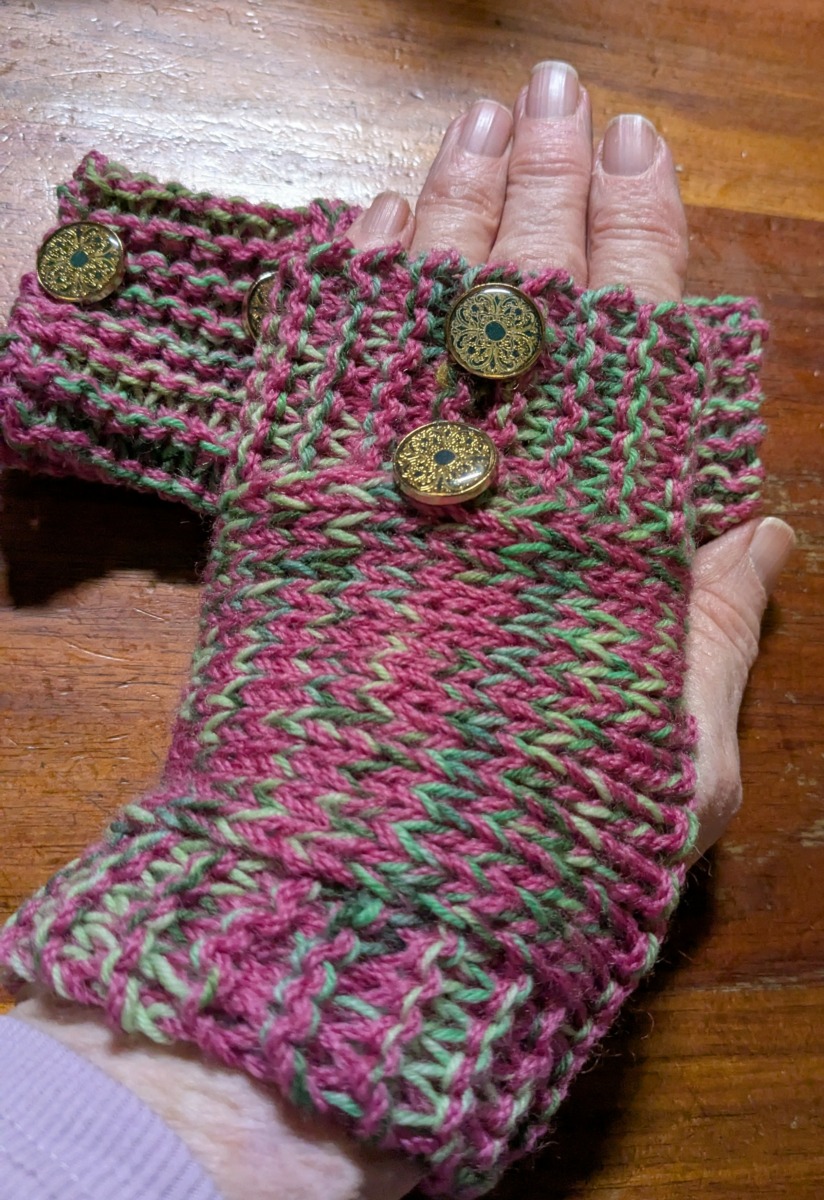 Handknitted Mittens ⋆ Spend With Us - Buy From a Bush Business